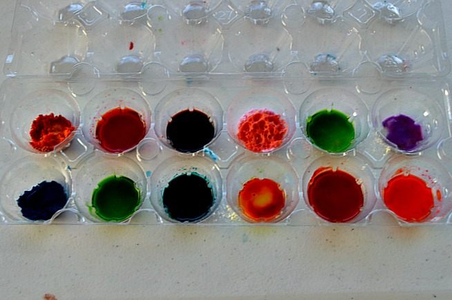 Science experiments for kids : Fizzing color mixing activity – Fun Littles